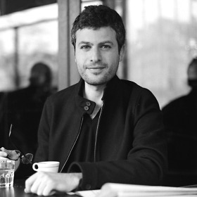 Jonathan Curiel : les galères de la "génération CV" - La Revue ...